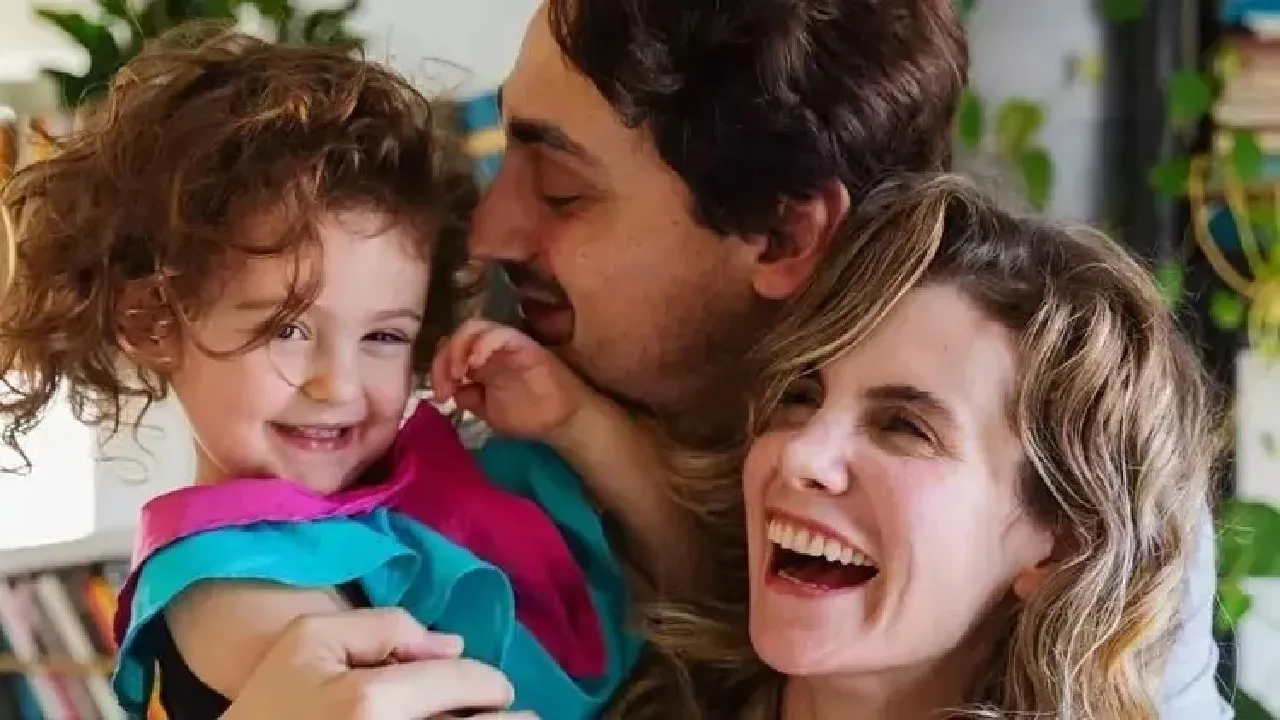 Ayşecan Tatari Biyografisi: Evli Mi, Boşanıyor Mu, Çocuğu Var Mı, Kaç ...