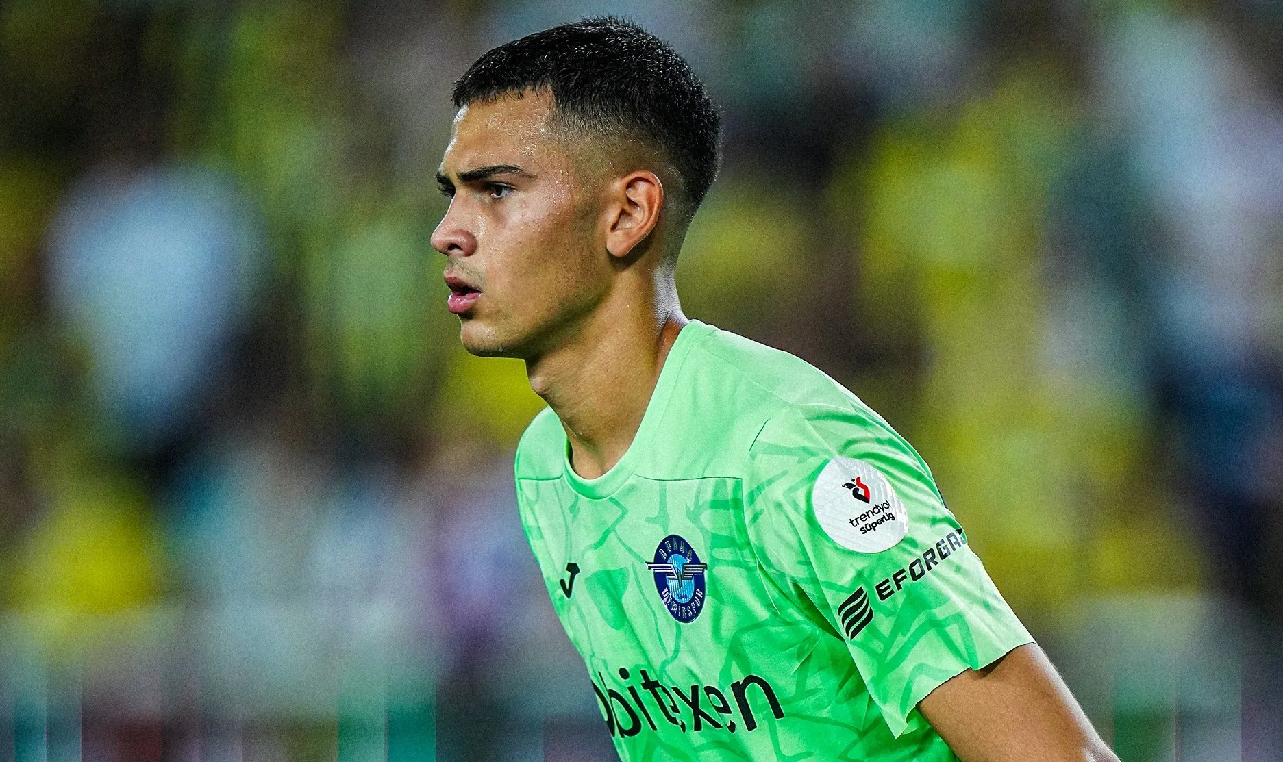 Deniz Eren Dönmezer Kimdir? Türk Futbolunun Yükselen Kaleci Yıldızı